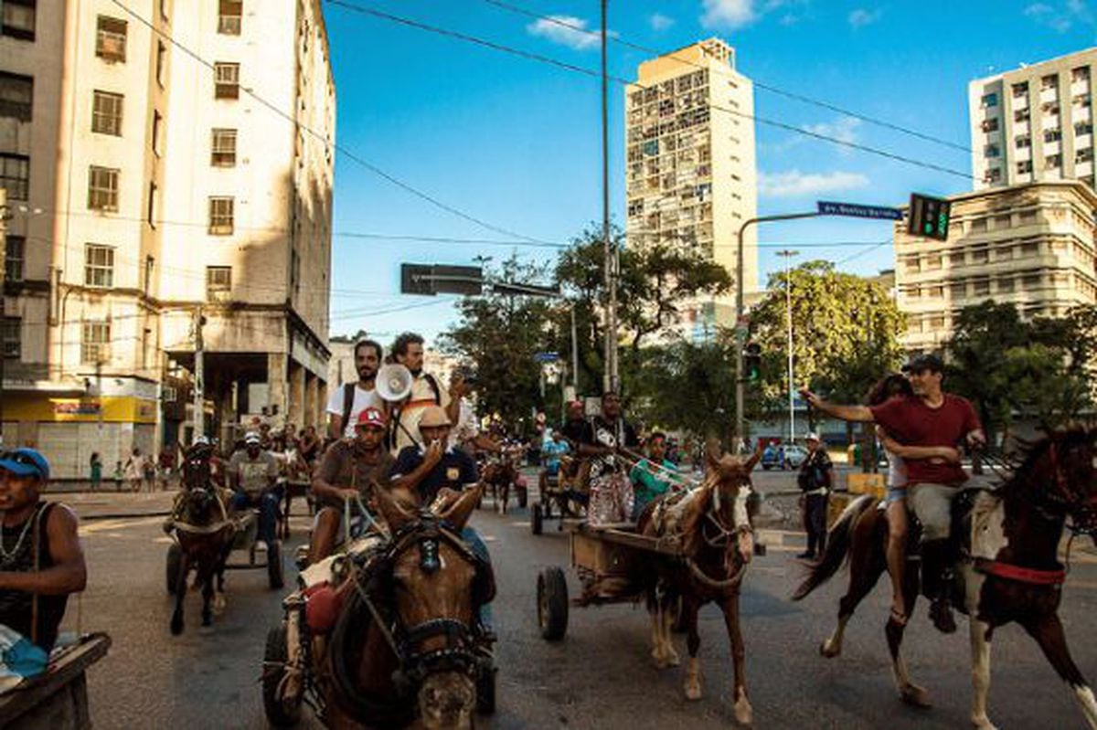 Carroças e a arquitetura inspiram a nova safra de artistas brasileiros ...