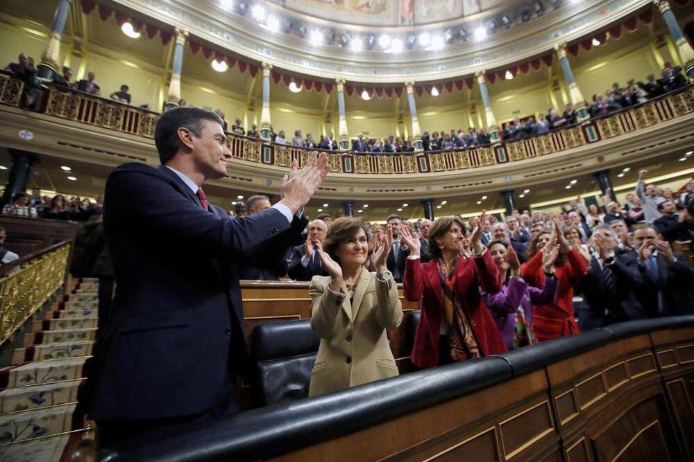 Investidura Espanha: Parlamento espanhol confirma socialista Pedro ...