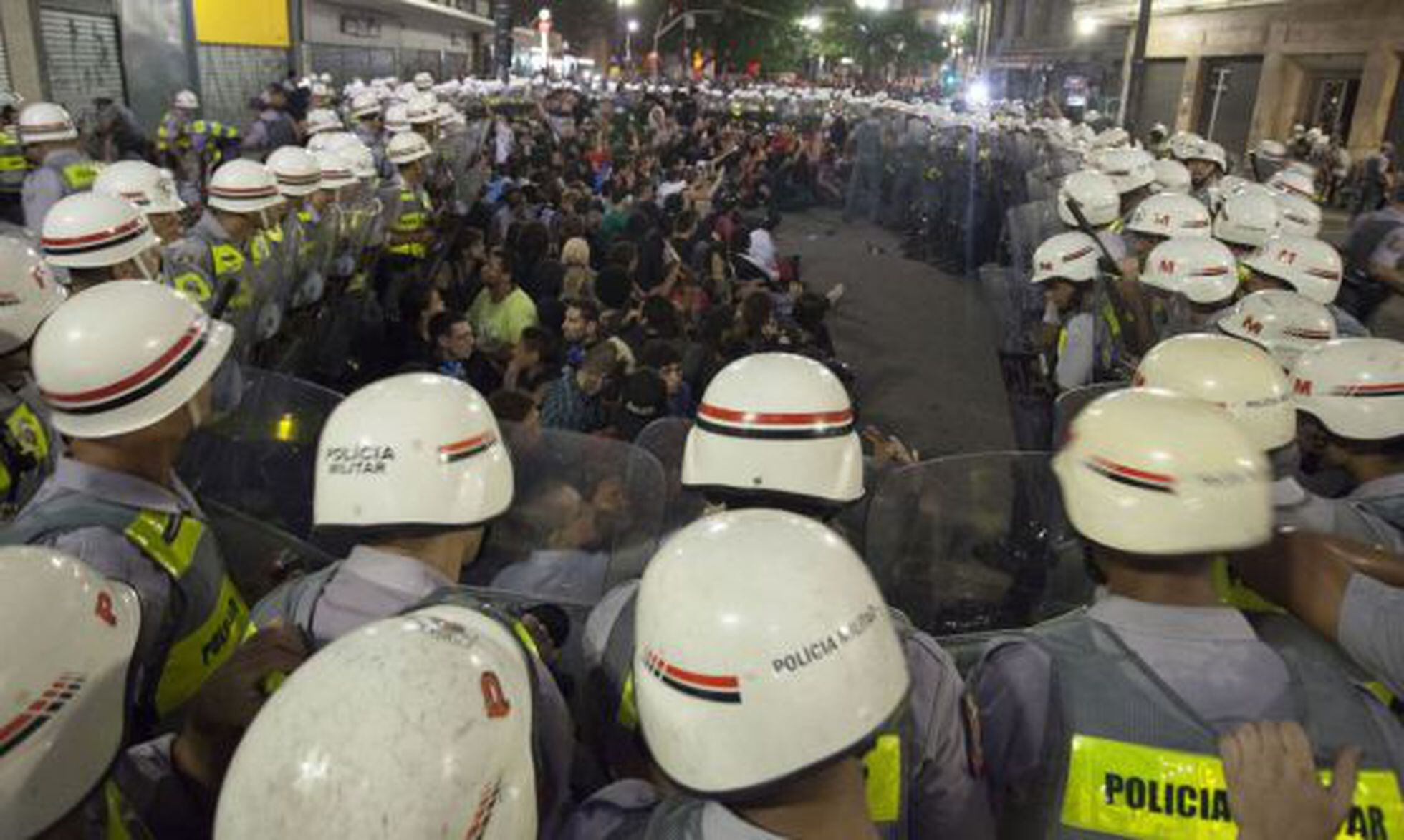 Um protesto com mais policiais que manifestantes | Brasil | EL PAÍS Brasil